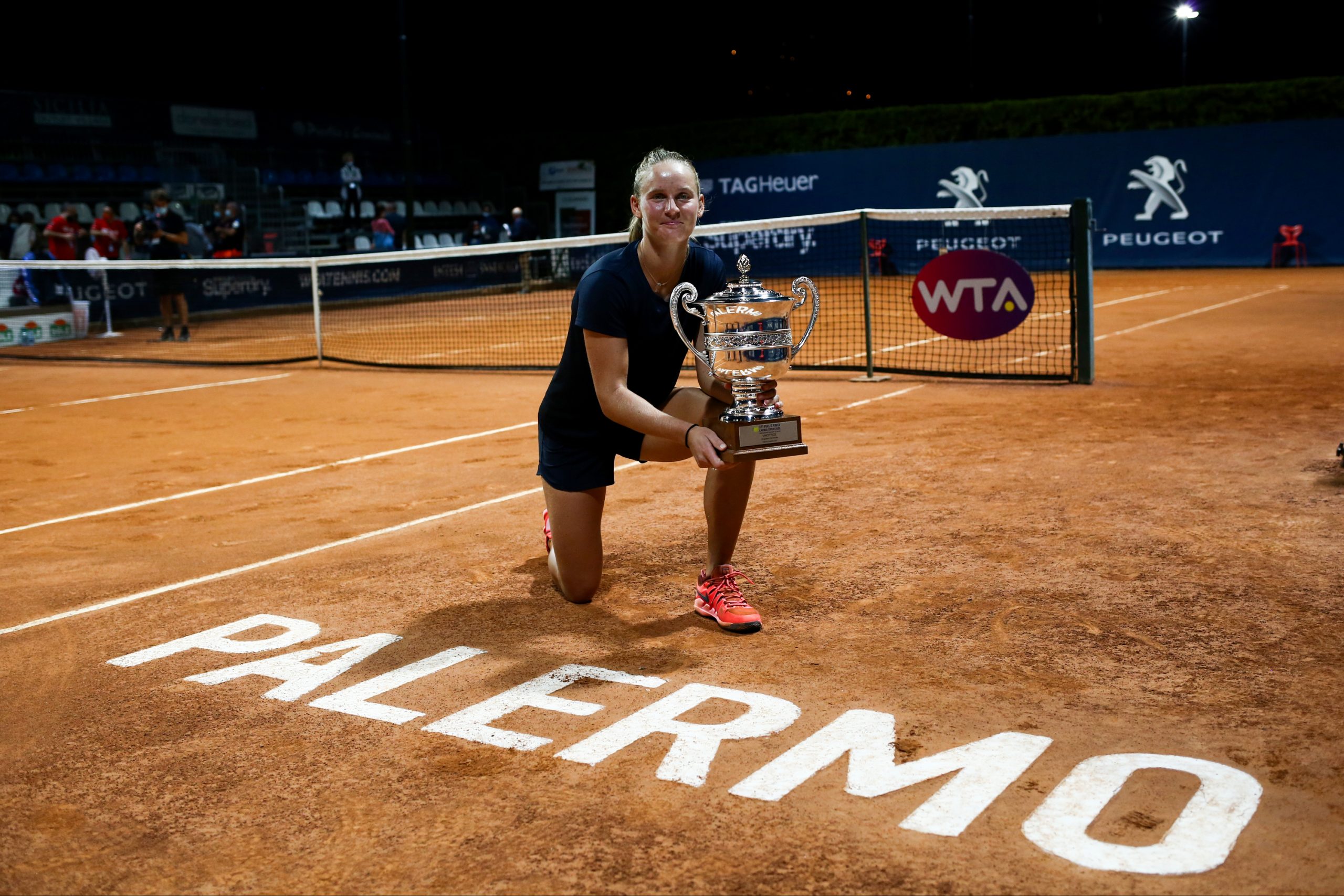 The return of Fiona Ferro: the 2020 wild card main draw champion ...