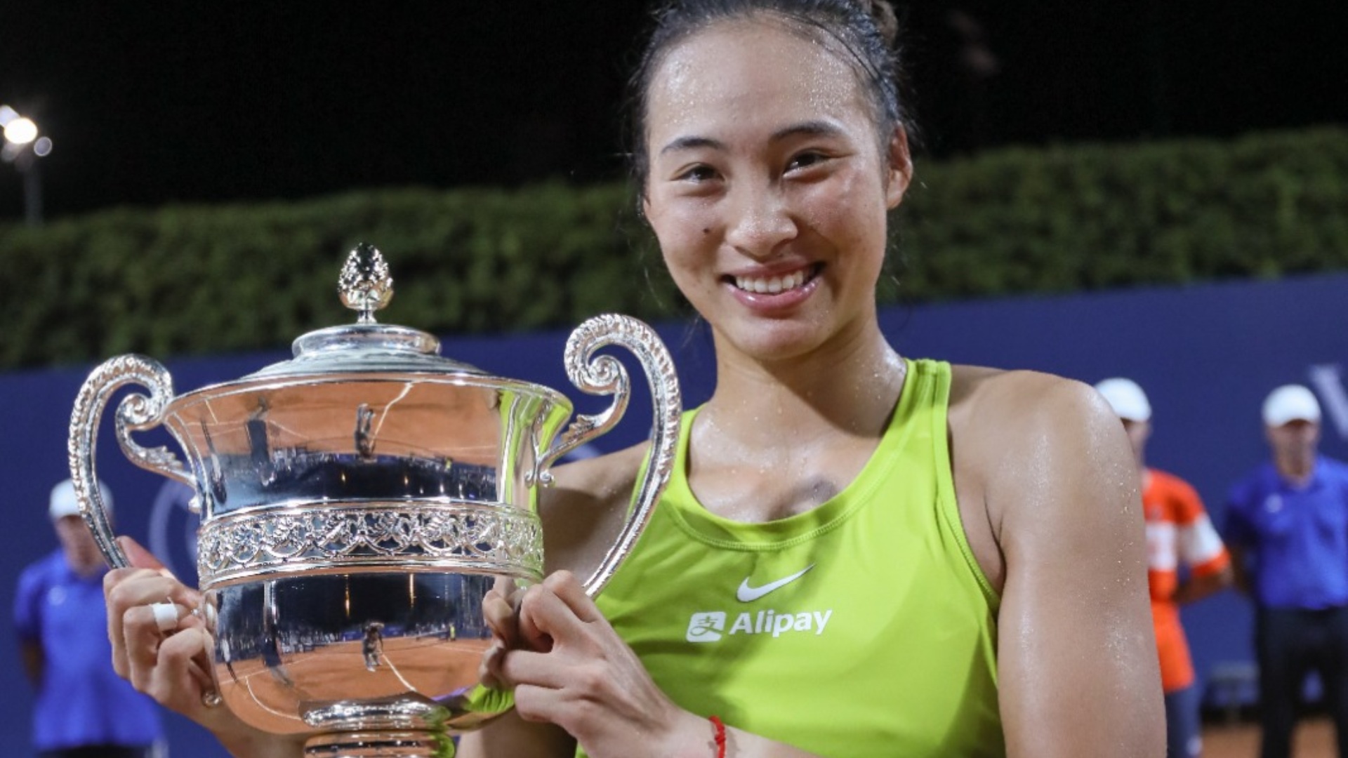 Zheng Qinwen è la Giocatrice Migliorata di più nel 2023 per la WTA ...